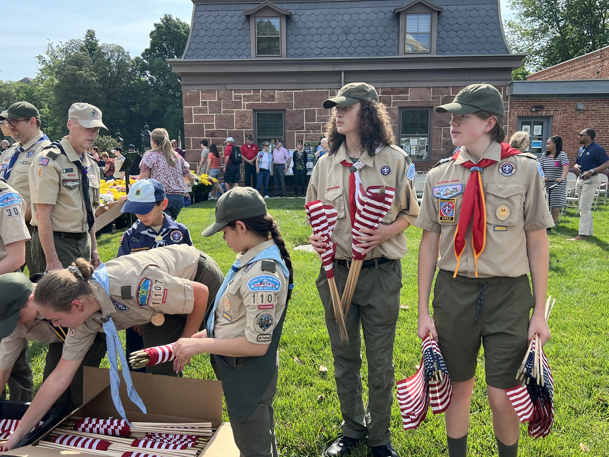 Scouts meet Former President during Annual Memorial Day Service Event ...